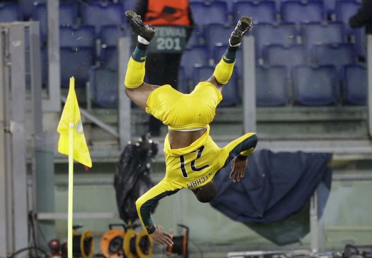 10 gravity-defying photos from the weekend in sports | The Week