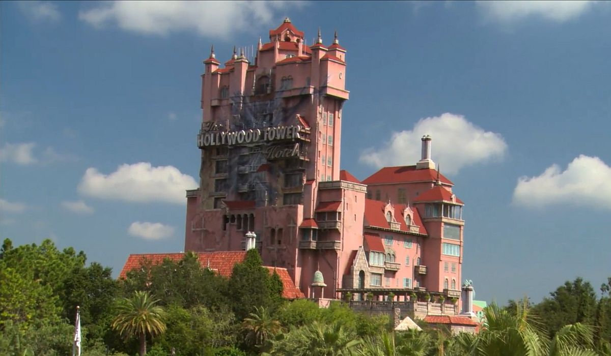 7 Crazy Ways To Get Permanently Banned From Walt Disney World | Cinemablend