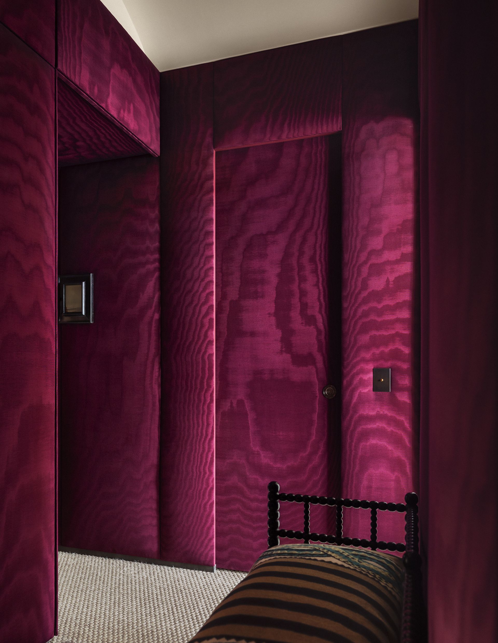 What Is Moiré Fabric and How You Can Style It in Your Home? | Livingetc