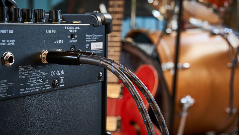 Boss Dual Cube LX Review | GuitarPlayer