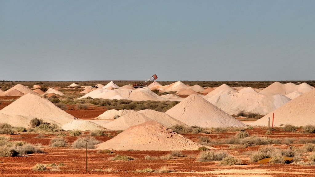 Coober Pedy: inside the Australian town where people live underground ...