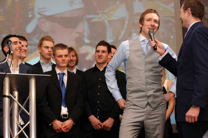 Bradley Wiggins is star turn at Dave Rayner dinner | Cycling Weekly