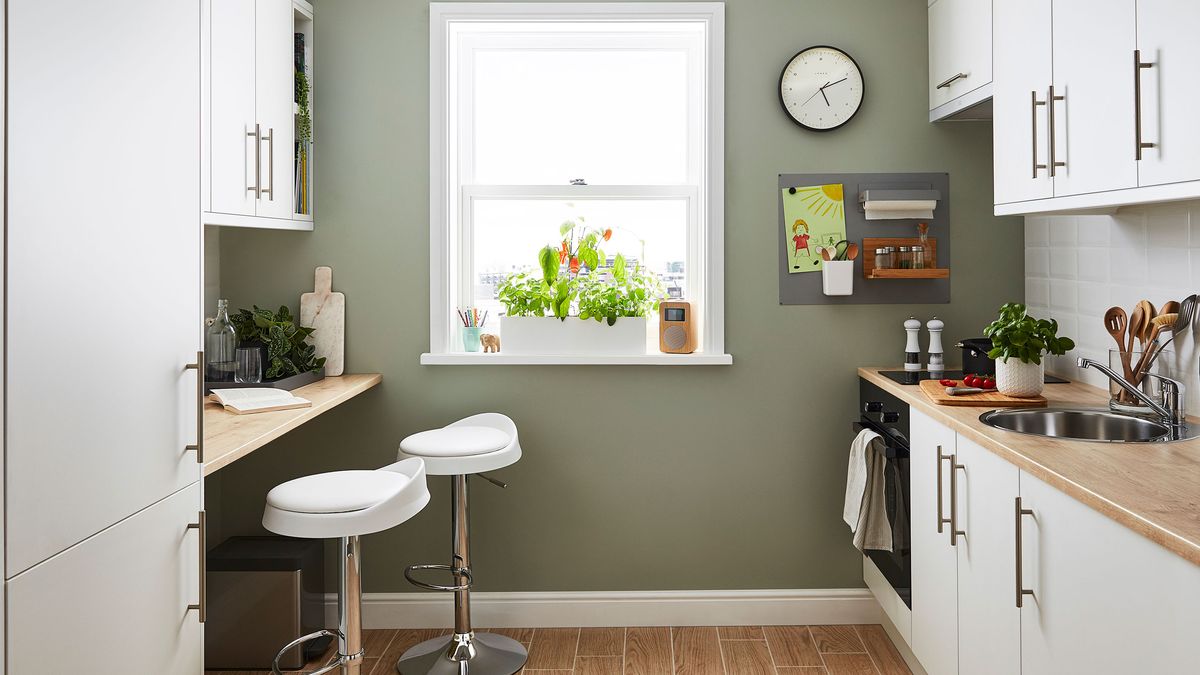 14 long kitchen ideas to make the most of awkward spaces | Homebuilding