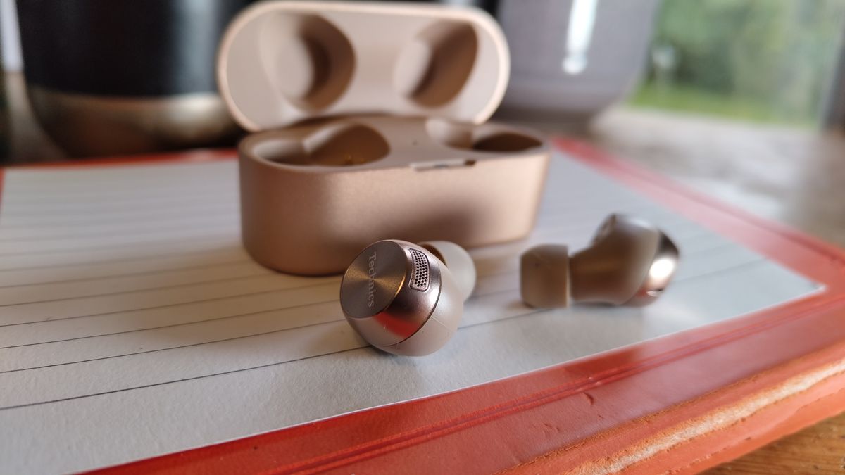 Technics EAH-AZ40M2 review: Spacious sound, great features, but lack musical oomph | What Hi-Fi?