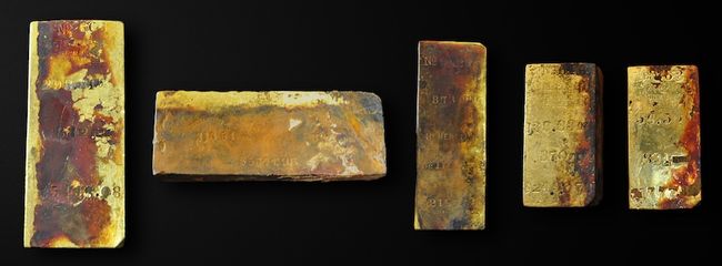 Gold Rush Shipwreck: Photos of a Real-Life Underwater Treasure Hunt ...