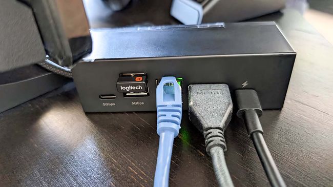 JSAUX's latest gaming handheld docking station is ideal for ROG Ally X ...