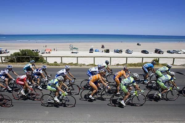 UCI grants early extension of Tour Down Under ProTour license | Cyclingnews