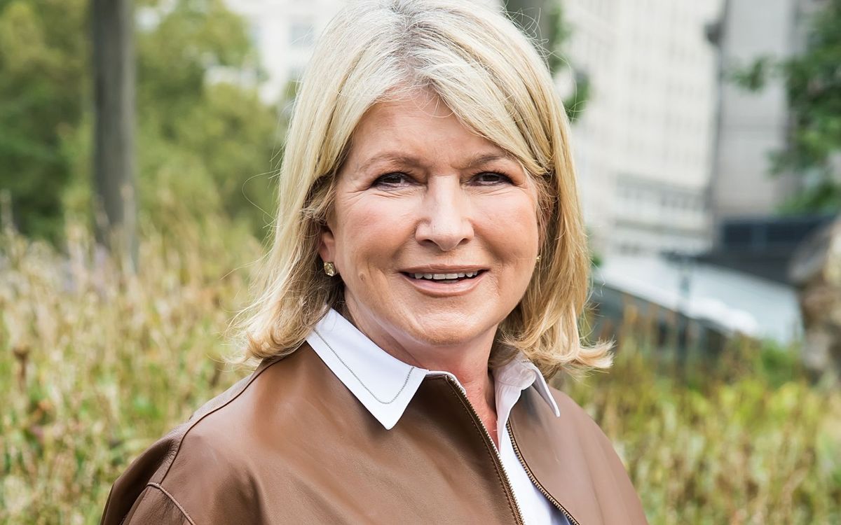 Revealed: Martha Stewart's 'straightforward' flower tip | Homes and Gardens