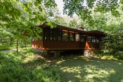 You can spend the night in Frank Lloyd Wright houses at this rural ...