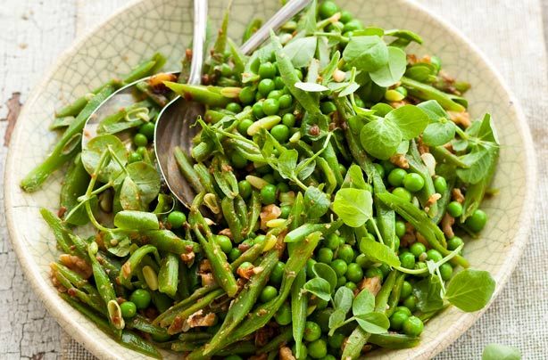 Greens with miso dressing | Lunch Recipes | GoodtoKnow