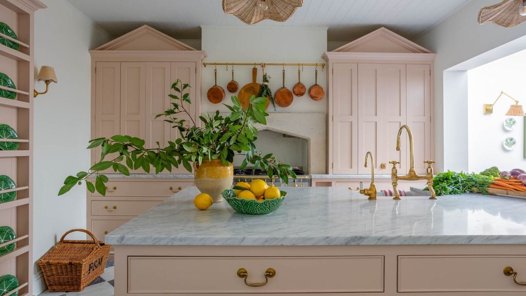 5 ways to use a caramel color scheme: color of the month | Homes and ...