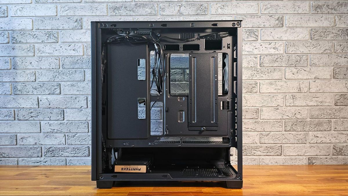 Hands-On with Phanteks' XT Pro Ultra PC case: Modern features with lots ...