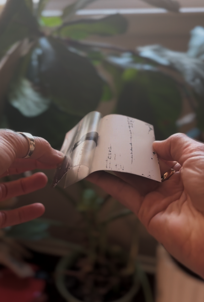 19 million people watch photographer using Polaroid Lift technique ...