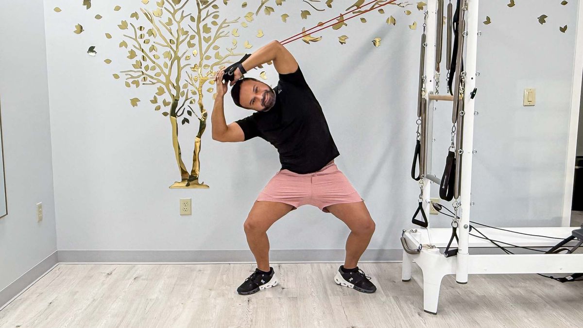 The experts have spoken — these 3 resistance band exercises strengthen ...