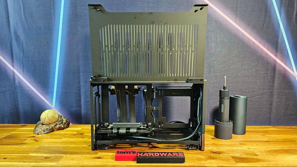 Hands-On: Fractal's Tiny Terra PC Case Has Wood Accents, Adjustable ...