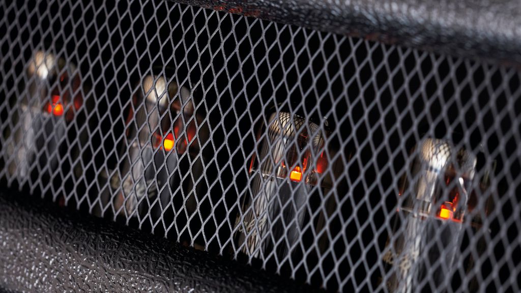 Here’s What You Should Know About Replacing Guitar Amp Tubes (It Can ...