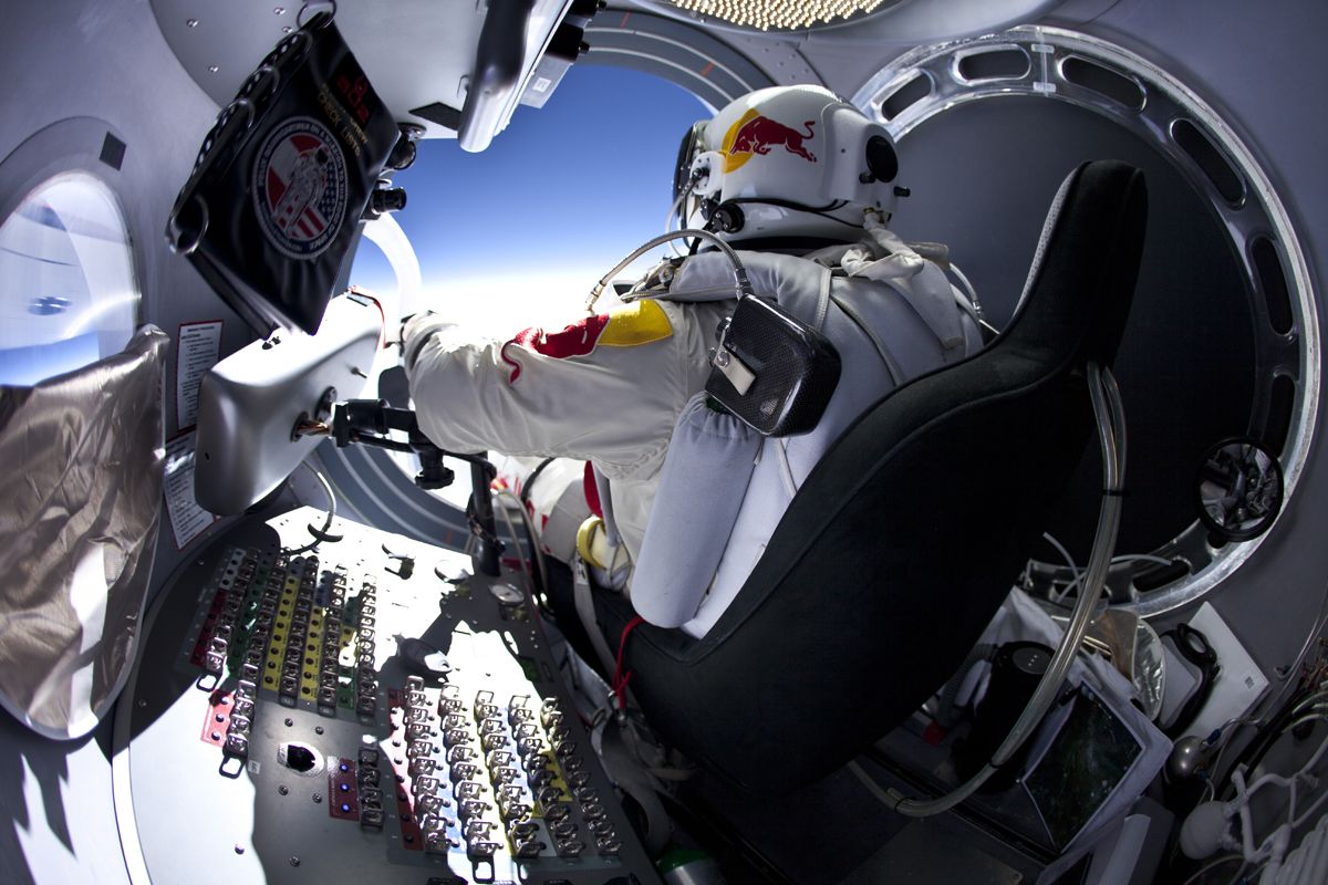 Photos Skydiver Falls 13 Miles In Space Jump Practice Space Photos Skydiver Falls 13 Miles In Space Jump Practice Space