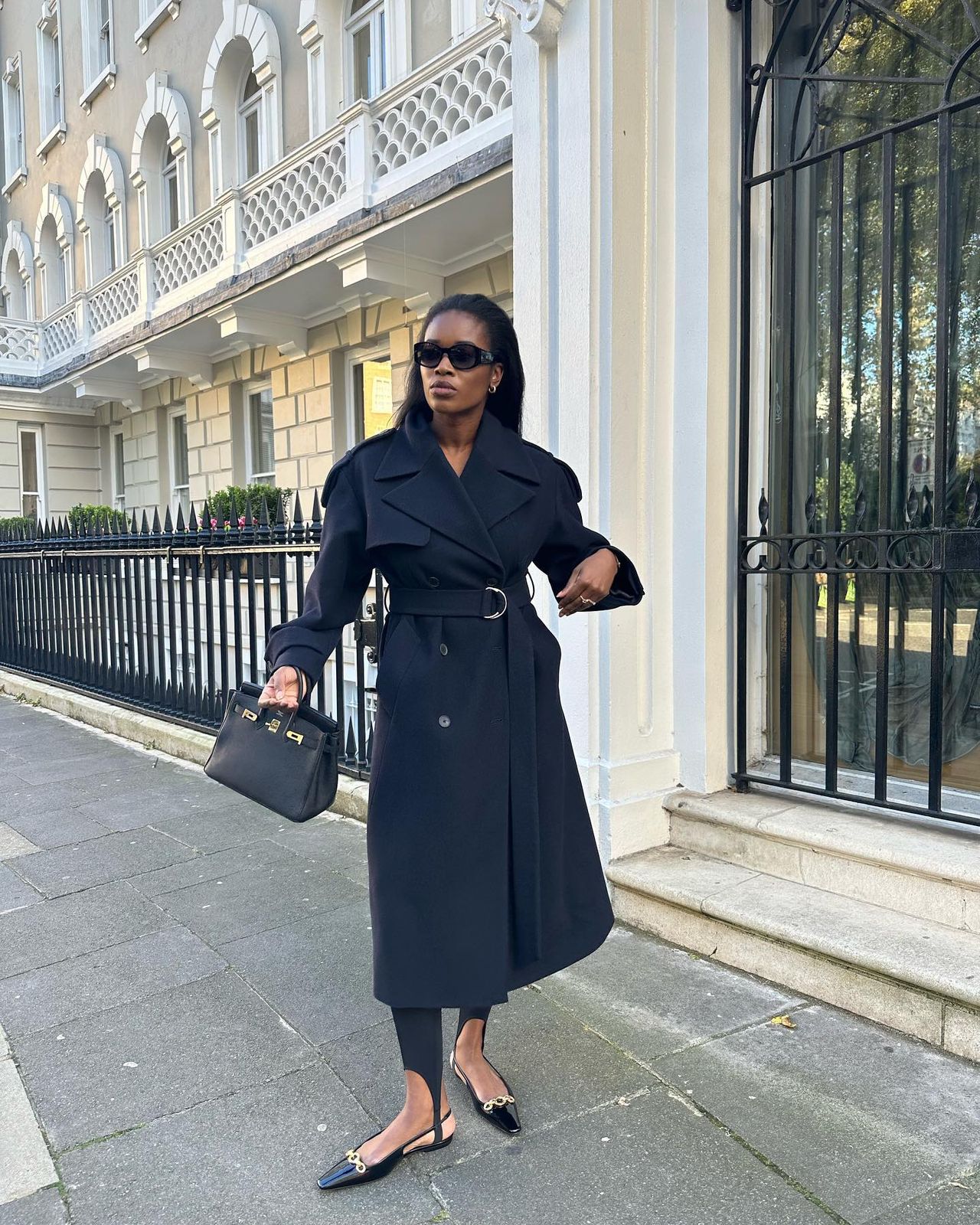 6 Stylish Outfits Ideas With Stirrup Leggings | Who What Wear