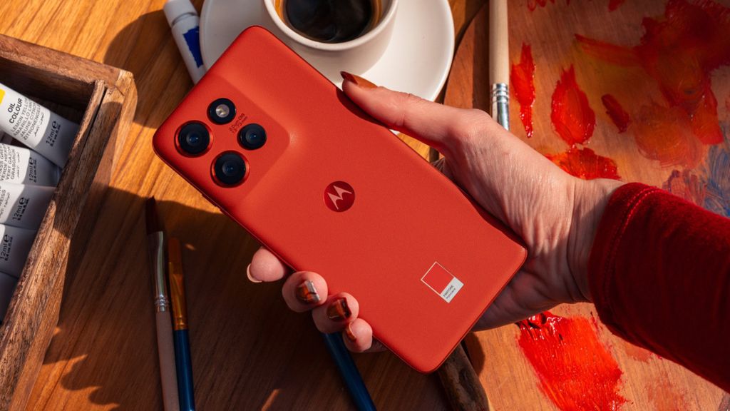 How serious should we be taking Motorola's five-year OS update promise ...