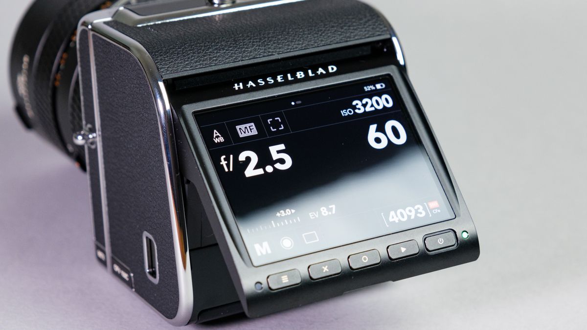 Hasselblad 907X + CFV 100C review | Tom's Guide
