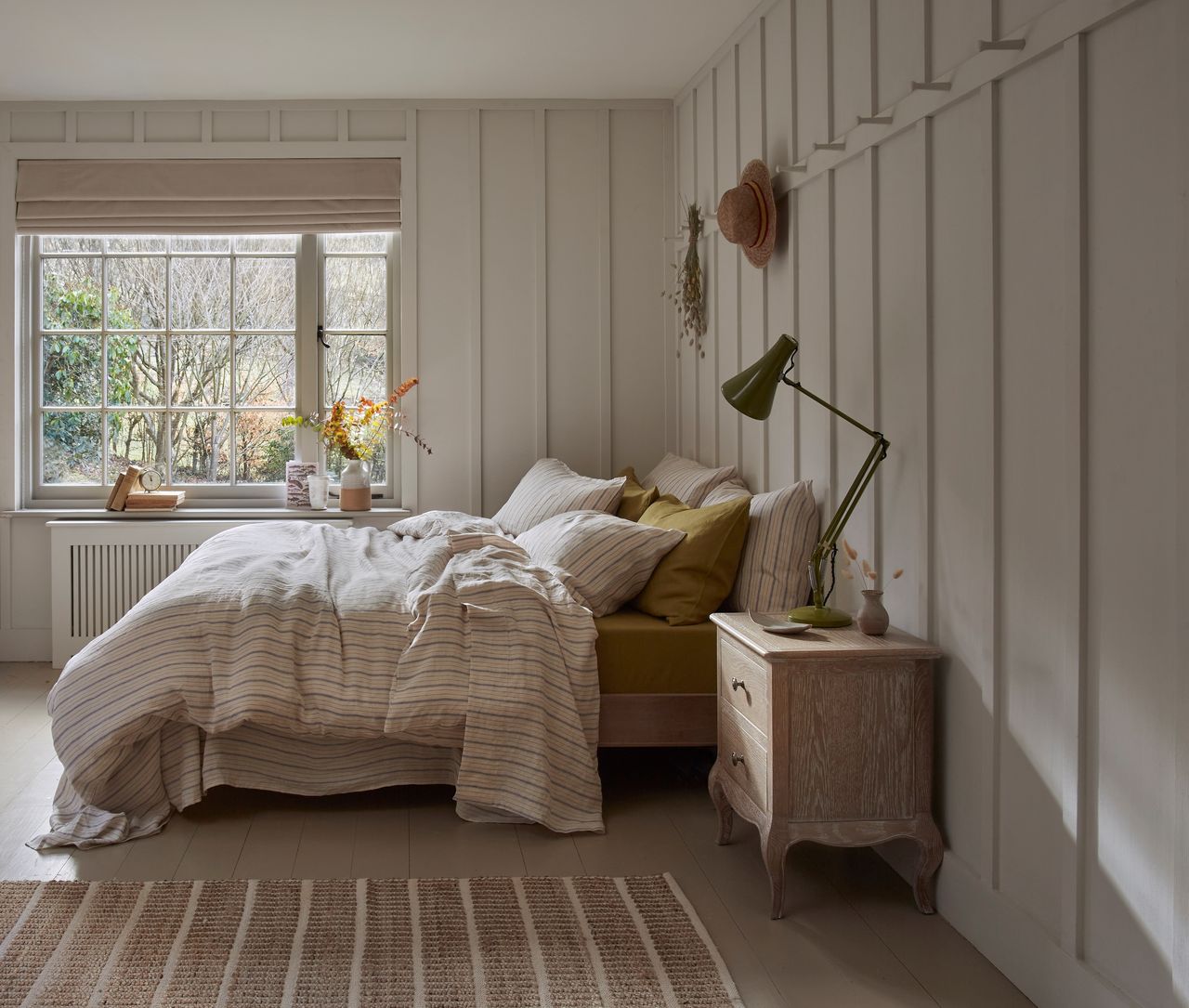 5 ways designers style a cozy bed for extra winter warmth | Livingetc