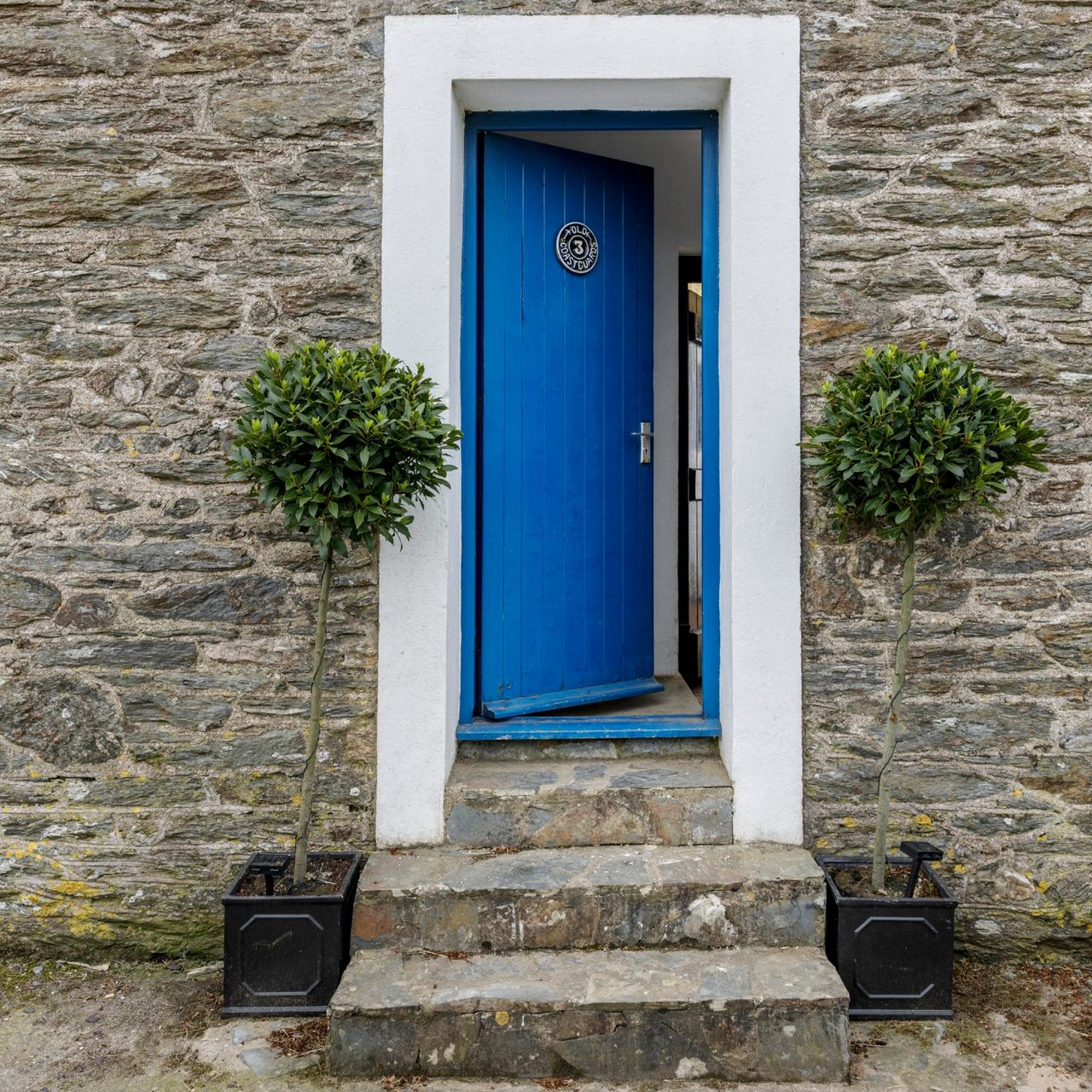 13 front door colours mistakes you might be making | Ideal Home