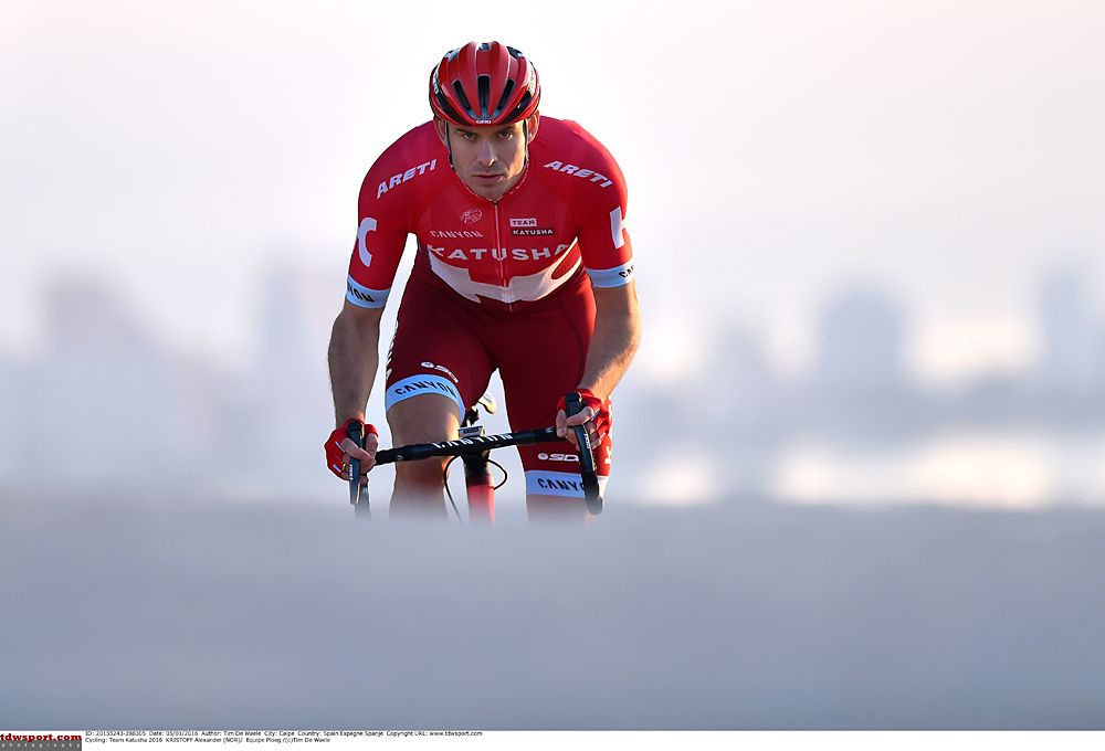 Team Katusha show off 2016 race kit | Cyclingnews