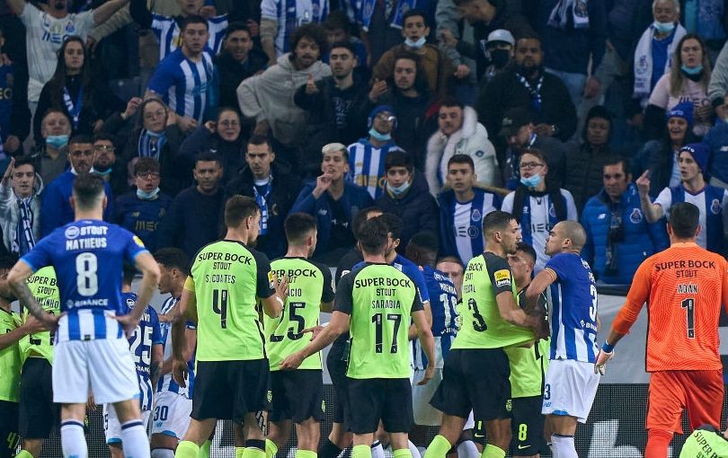 Porto 2-2 Sporting: Pepe among four players sent off in epic 40-man ...