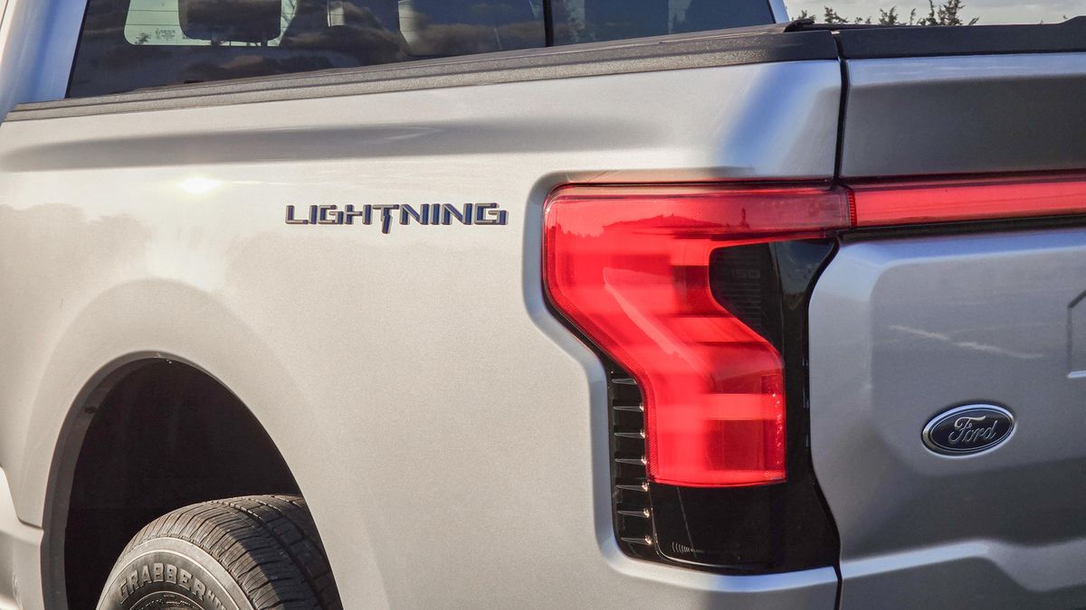 I drove a Ford F150 Lightning for a weekend — here's my pros and cons ...