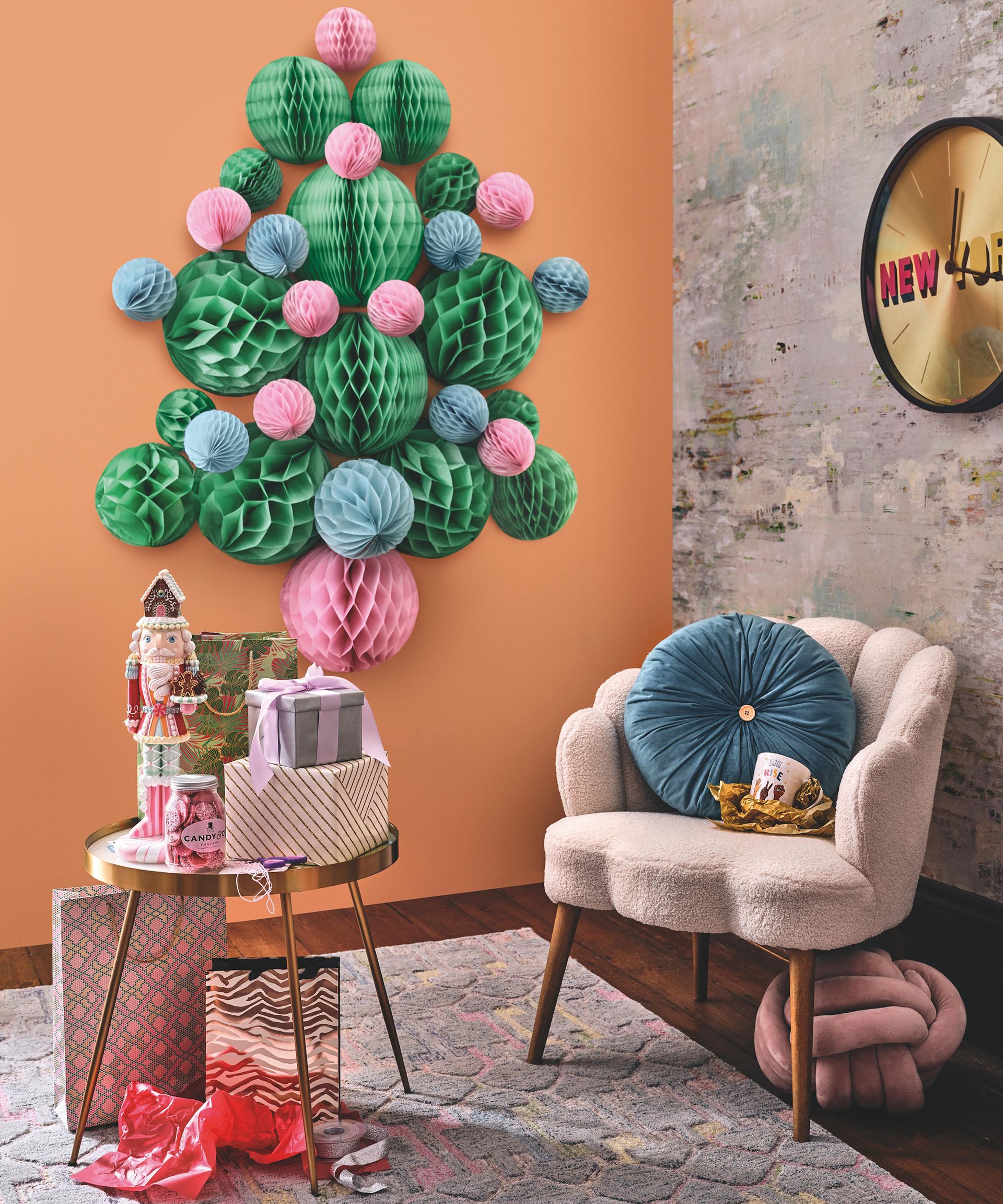 Alternative Christmas trees – 30 innovative festive looks | Real Homes