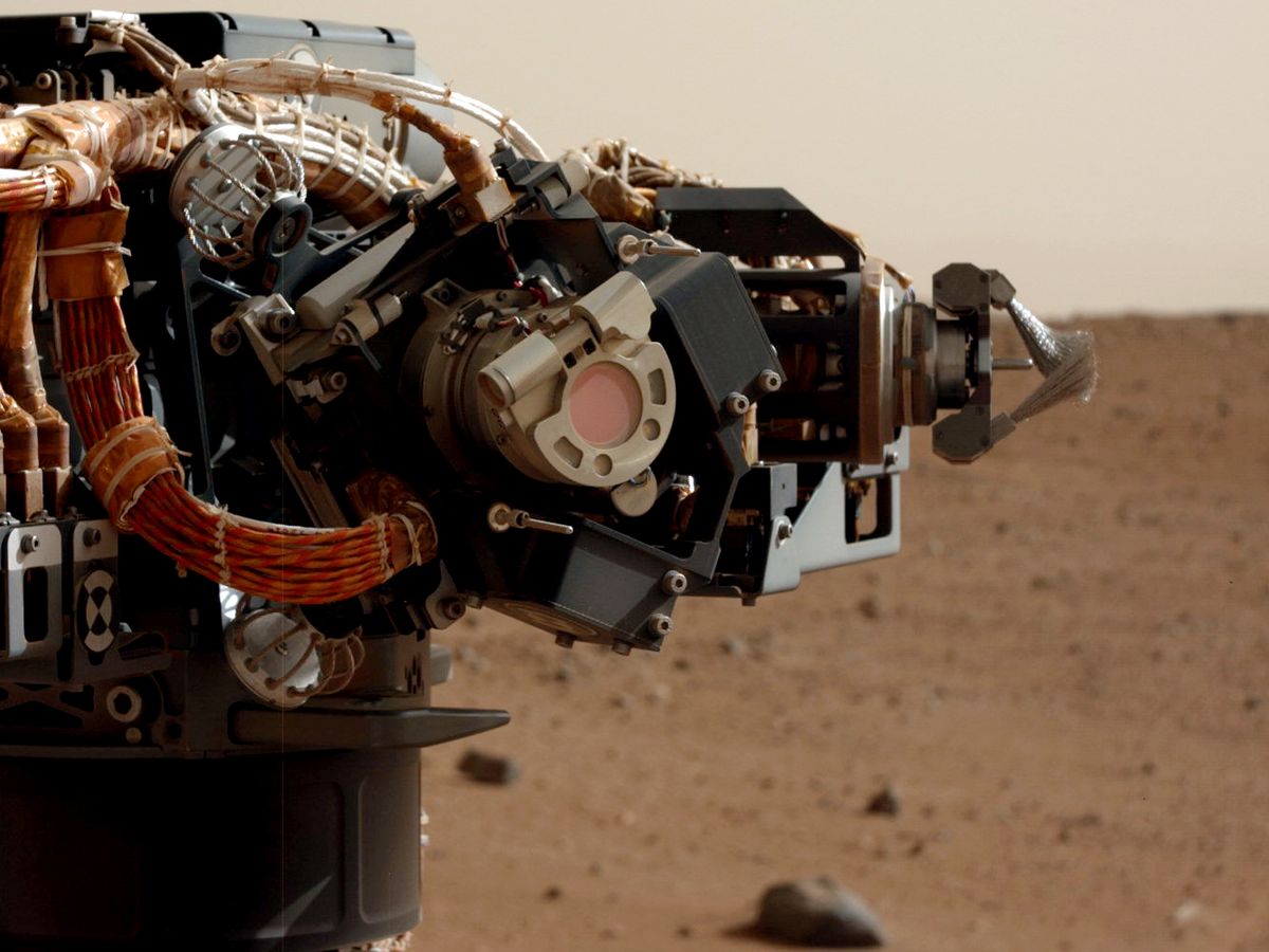 Amazing Mars Photos: Curiosity Rover's 1st Martian Month | Space
