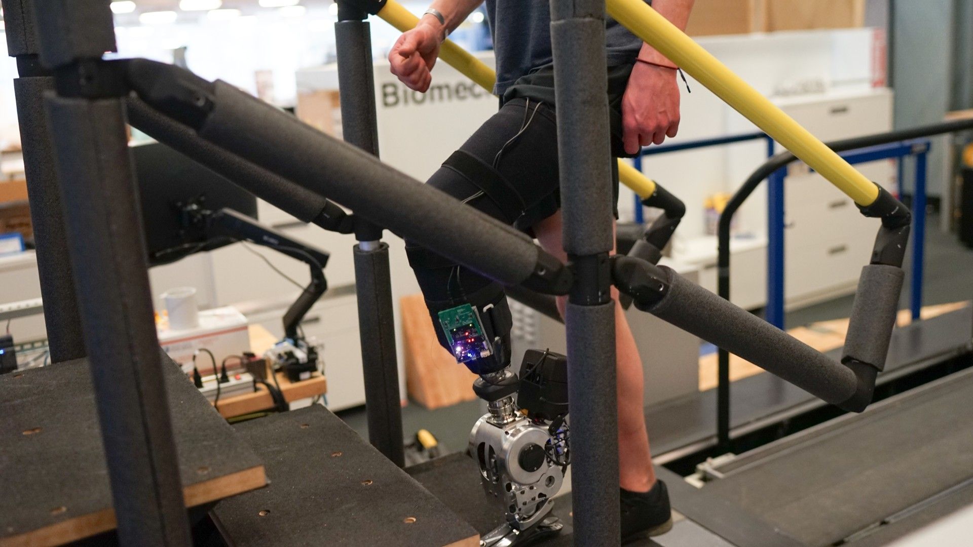 Bionic legs plugged directly into nervous system enable unprecedented ...