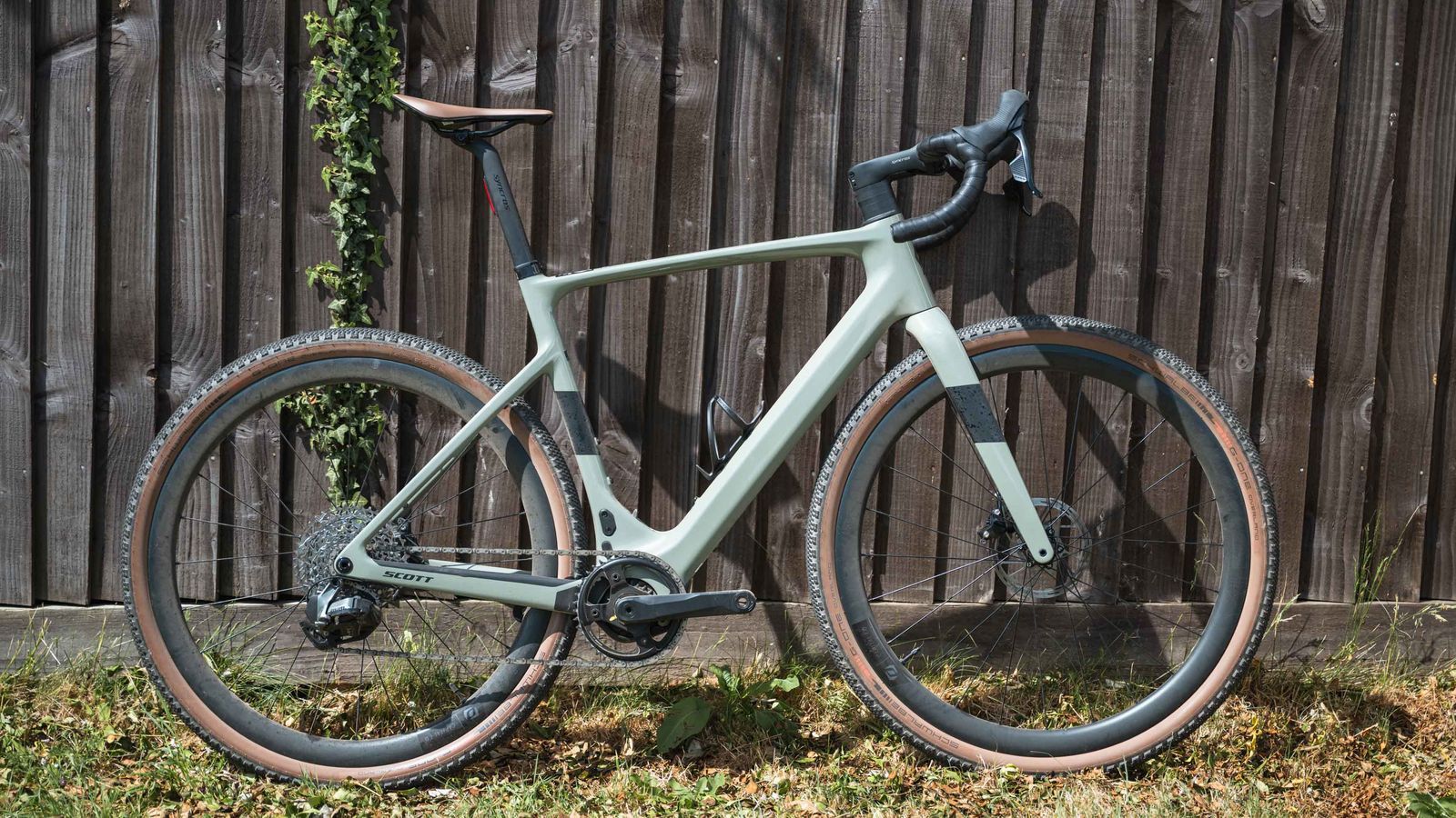 Scott Solace eRIDE 20 review: The best lightweight gravel e-bike of ...