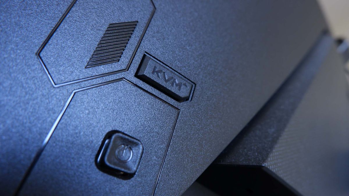 Gigabyte M28U review: an affordable and fast 4K gaming monitor | PC Gamer