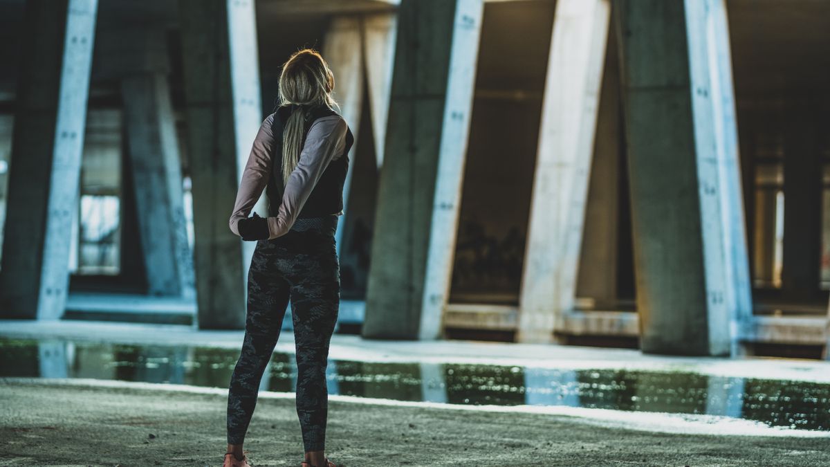 A flexibility expert says these are the three daily stretches that will ...