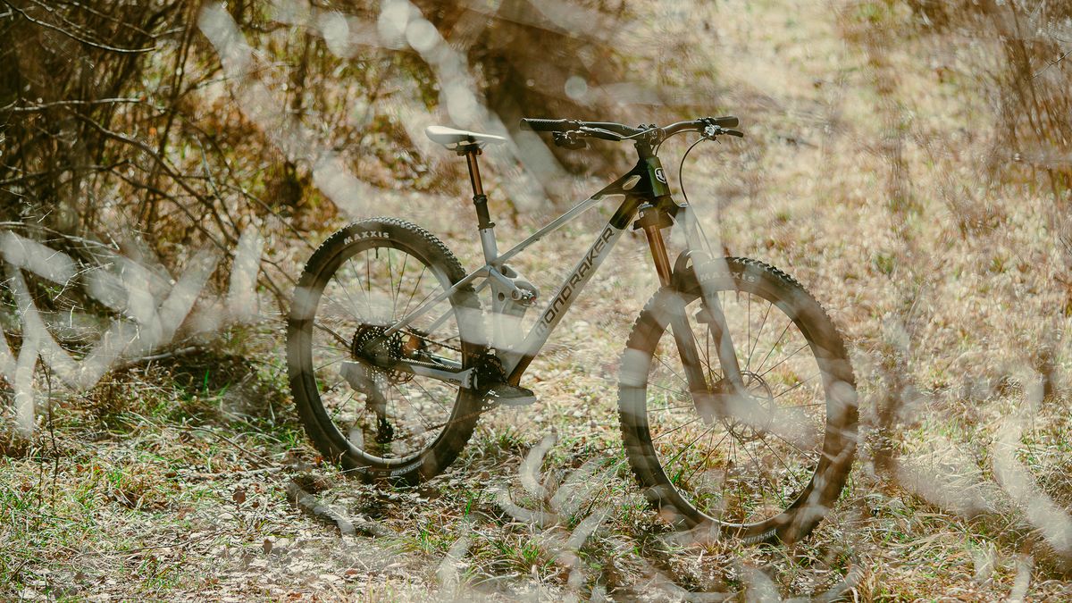 Mondraker introduces the 2023 Raze Carbon – the benchmark for a trail ...
