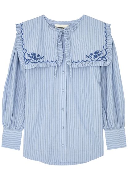 Everyone's Wearing Oversized Collar Blouses With Jeans Again This ...