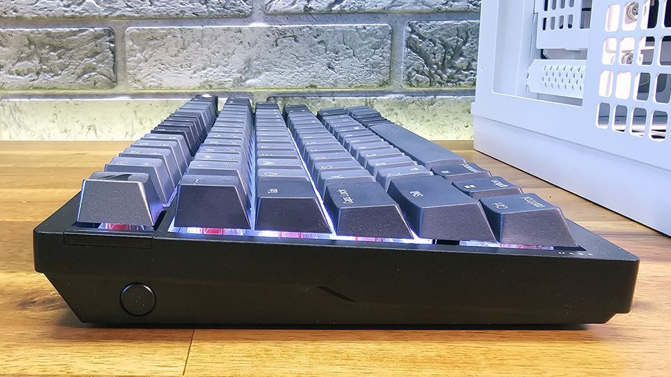 Corsair K65 Plus Wireless Keyboard Review: High-end value | Tom's Hardware