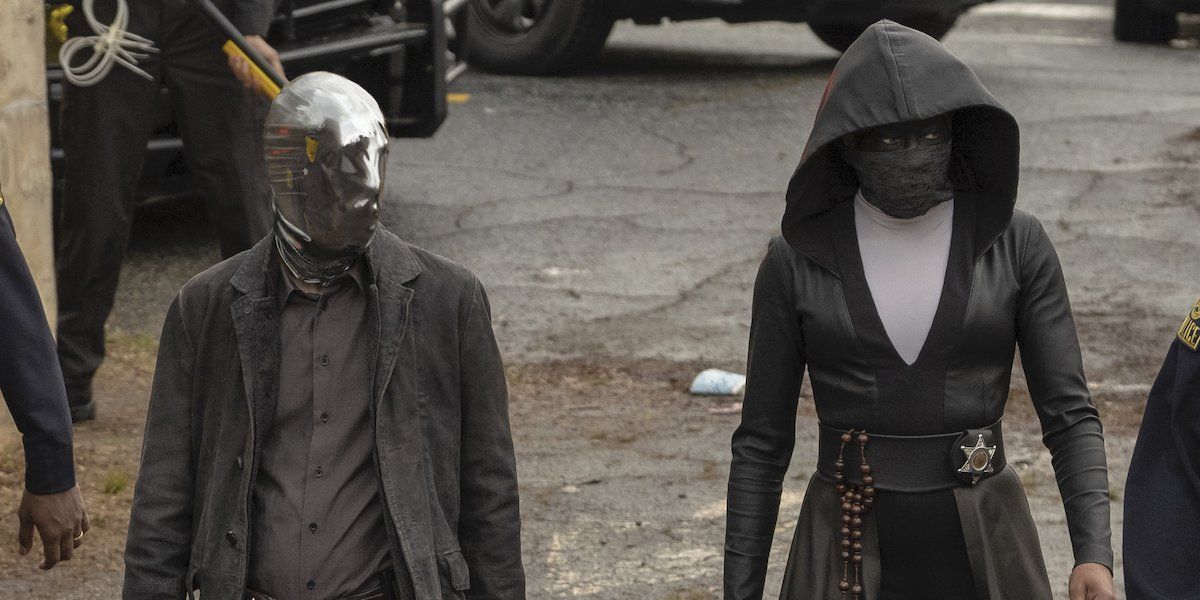 Watchmen Spoilers: Series Premiere Director Talks Deadly Twist, Doctor ...
