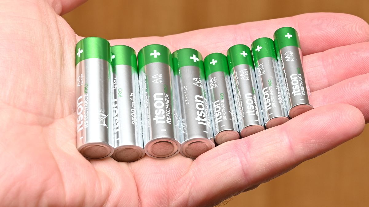 Itson ItsRecharge Pro AA & AAA batteries review: a power-up for power ...