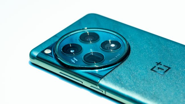 OnePlus 12 review: the coolest phone you can buy, if you dare | TechRadar