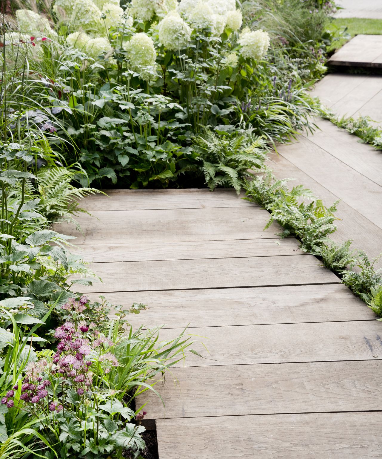 5 garden drainage ideas to help prevent flooding | Homes and Gardens