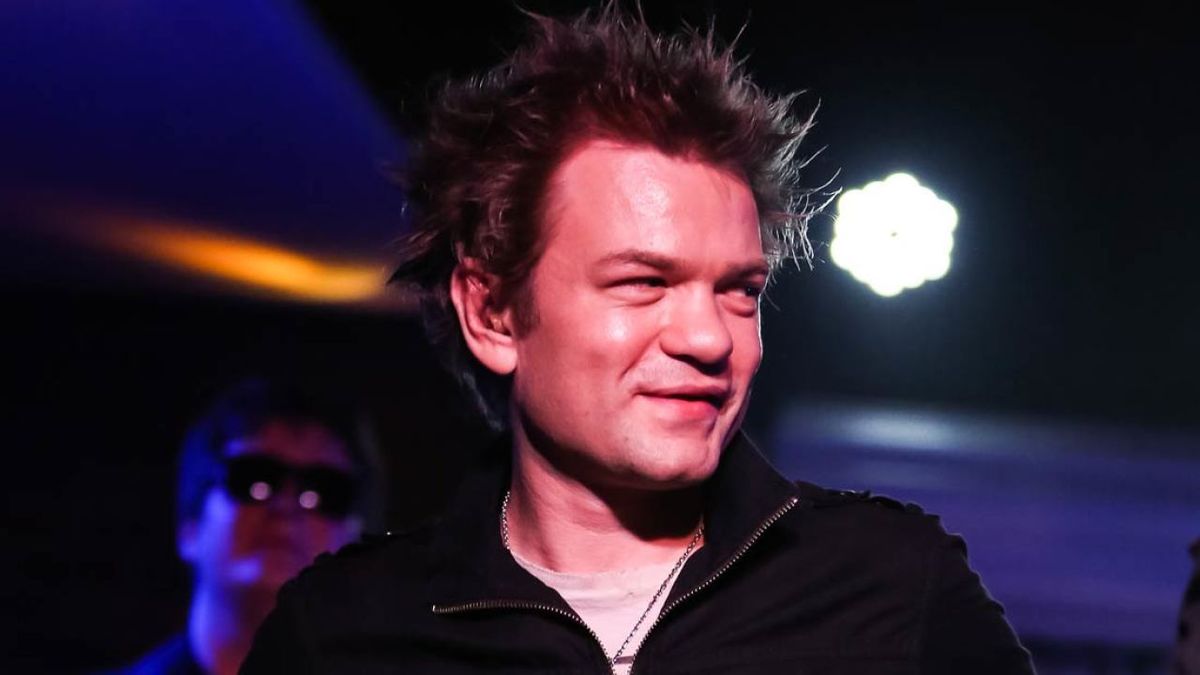 Deryck Whibley books comeback shows | Louder
