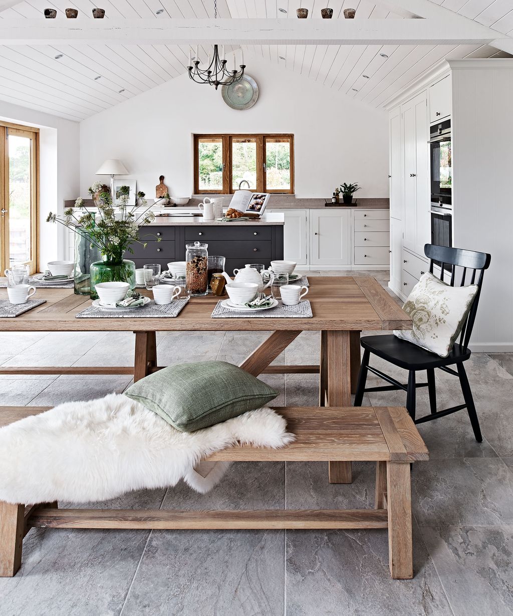 Barn conversion kitchen ideas: 10 designs for lofty spaces | Homes and ...