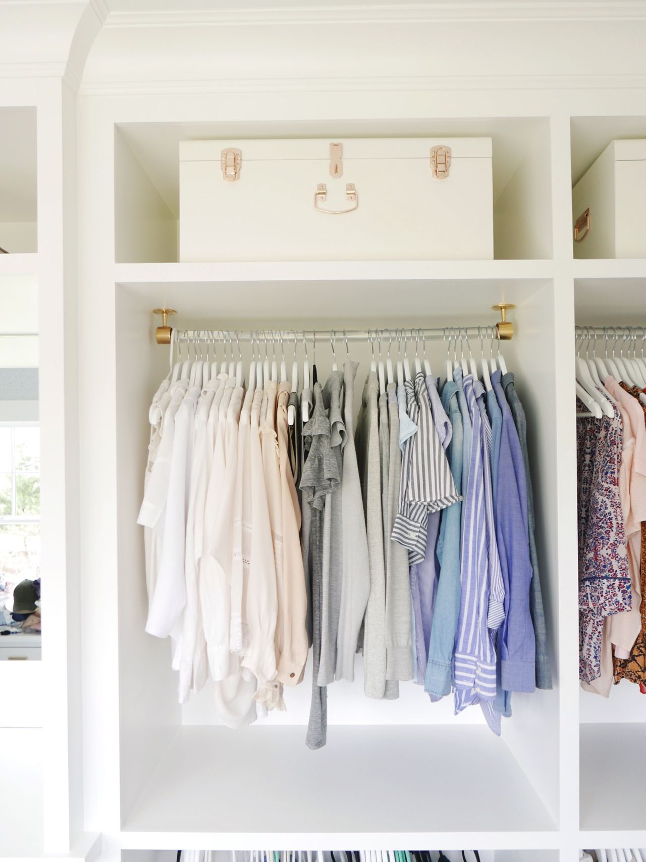 How to declutter clothes in 10 easy expert ways | Livingetc