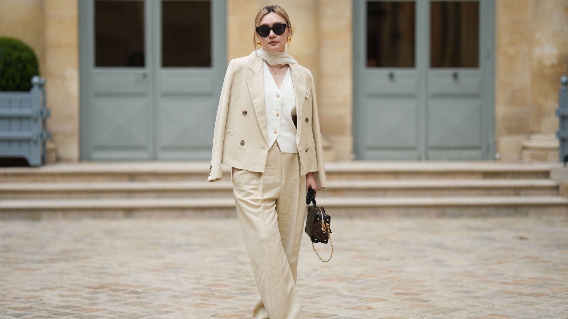 5 Breezy Linen Pants Outfits, Put Together by a Stylist | Marie Claire