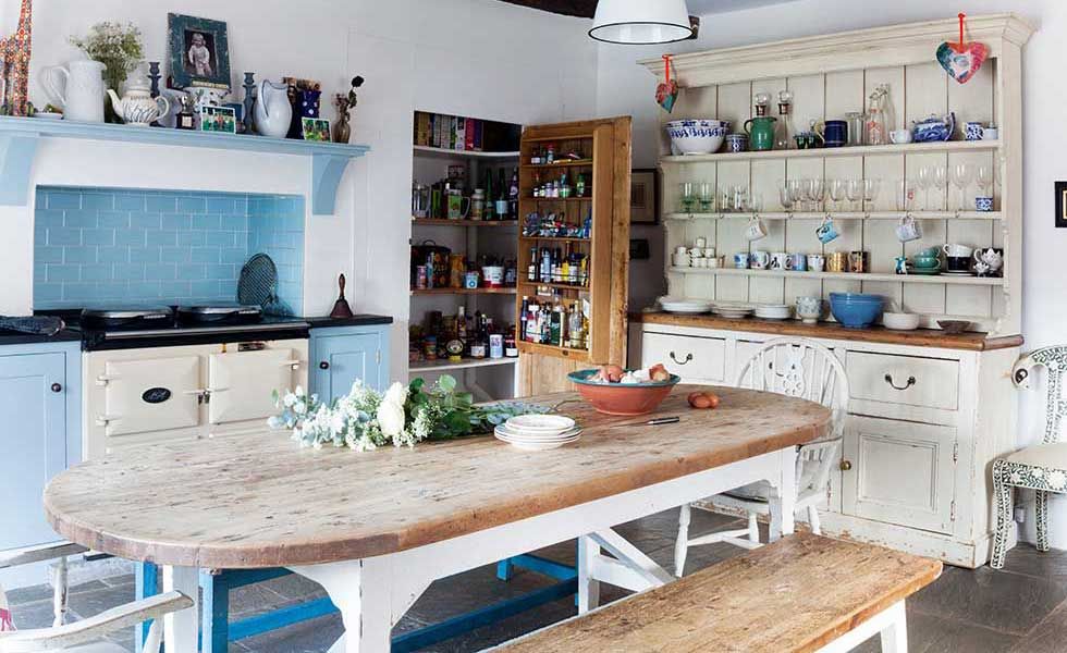Country kitchens: 20 country kitchen ideas to add rustic charm | Real Homes