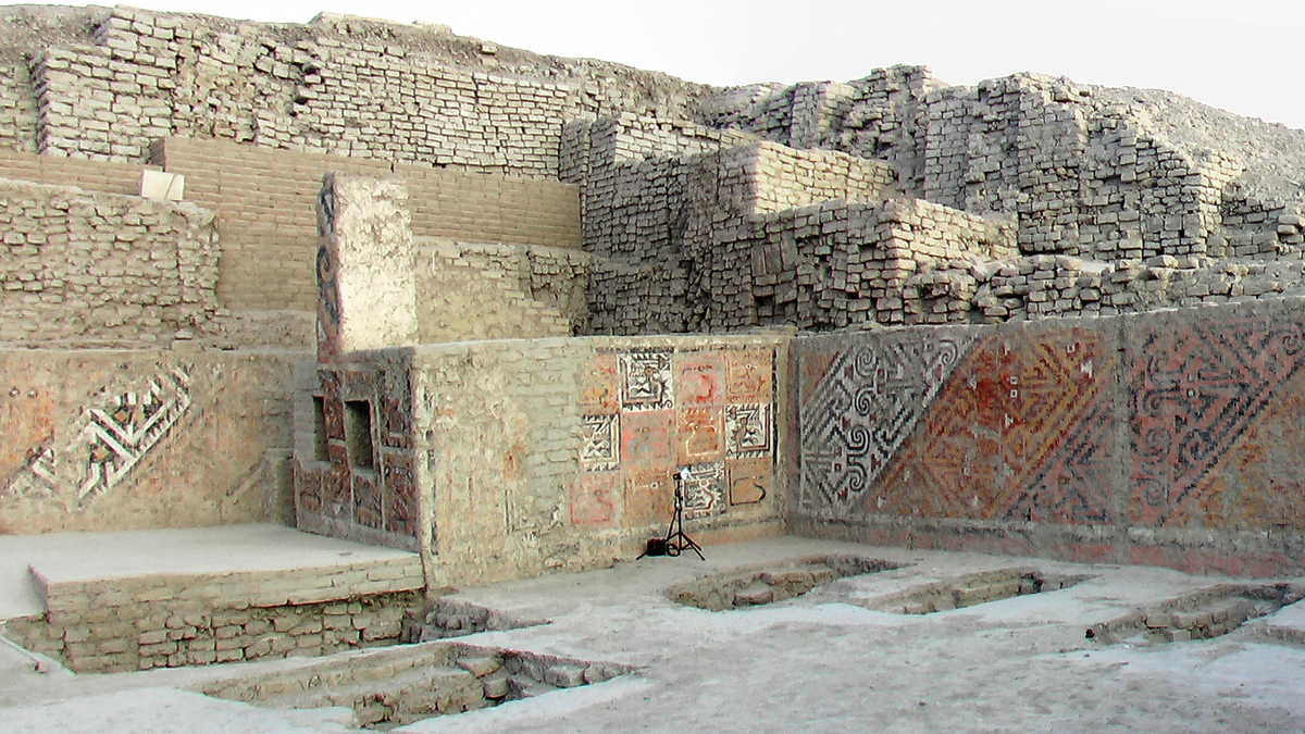 1,500-year-old tomb in Peru holds human sacrifices, including strangled ...