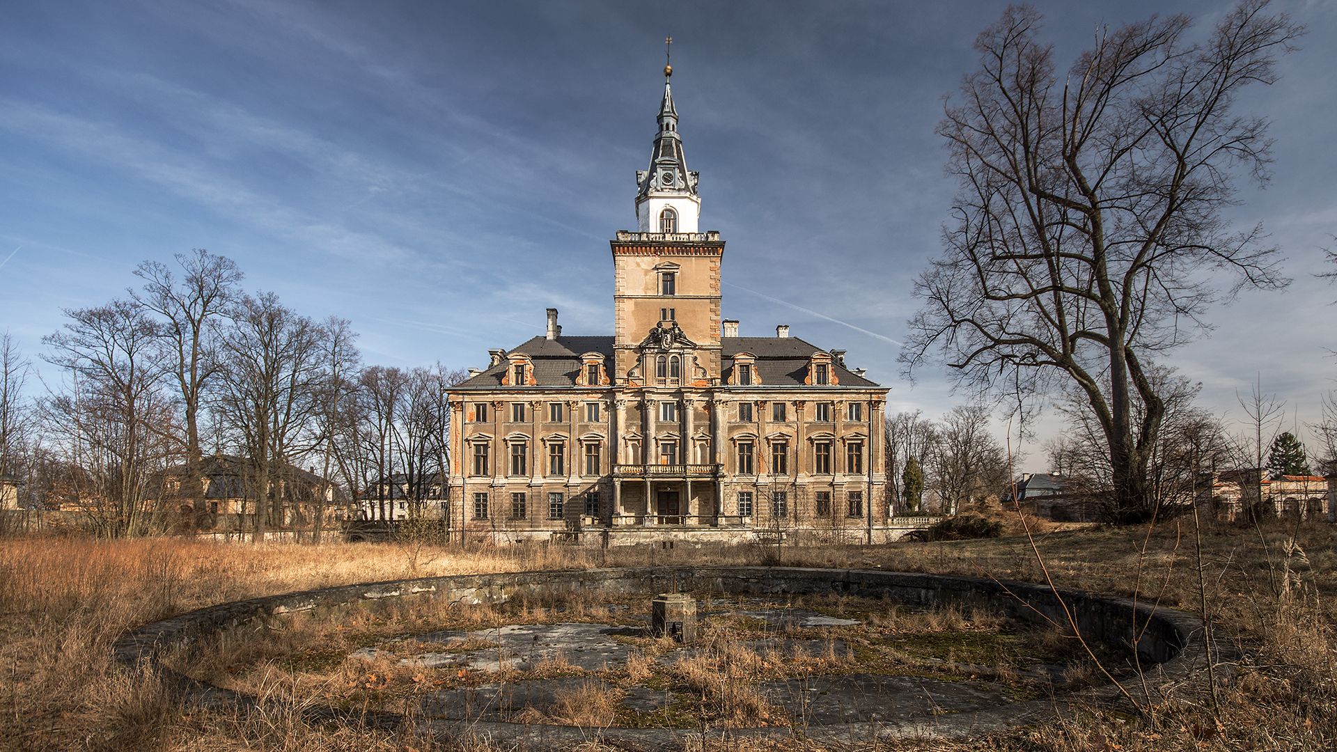 Nazi diary reveals secret location of WWII treasure under a palace in ...