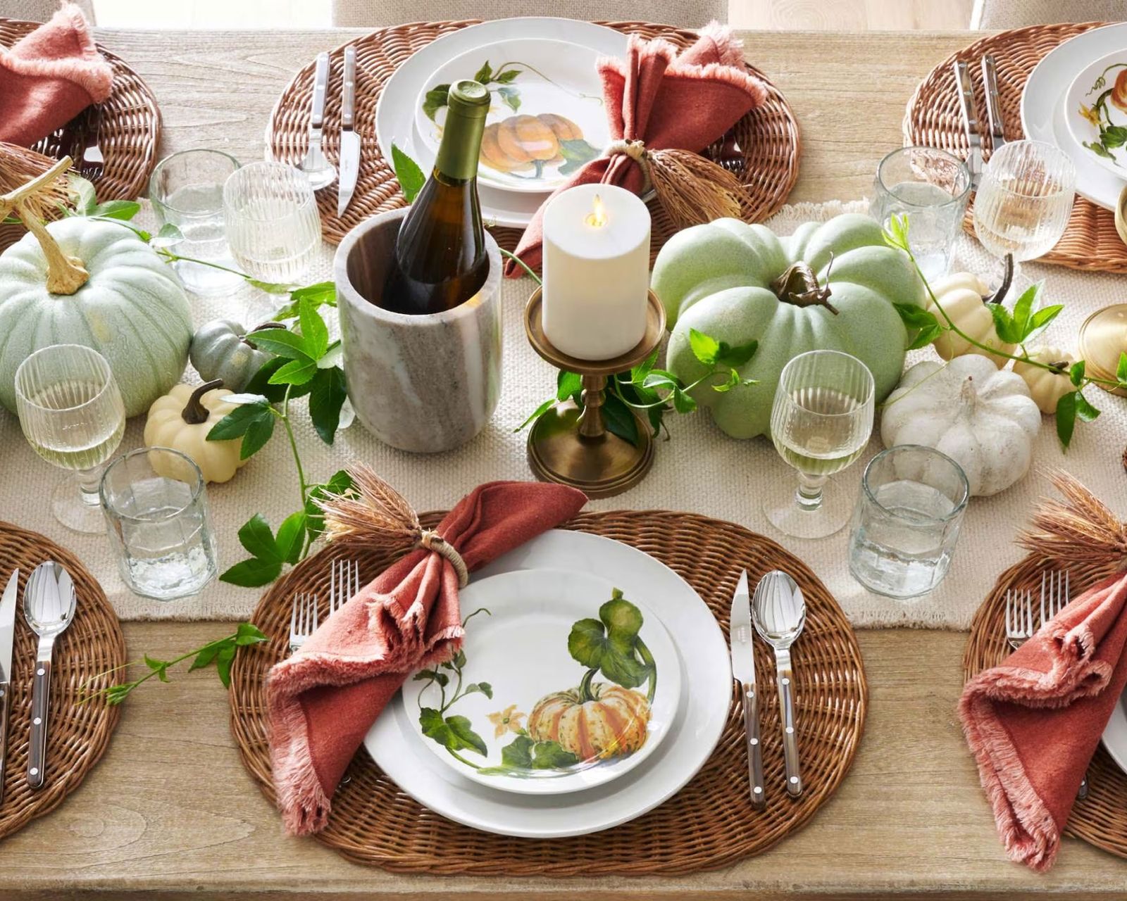 12 Halloween table decor ideas for a stylish, spooky display | Homes ...